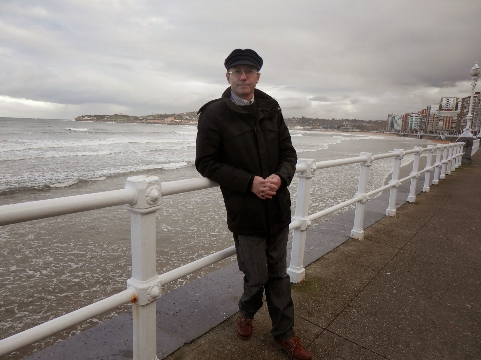 Entrevista al dr. David Rivas, profesor titular de Estructura Económica ...